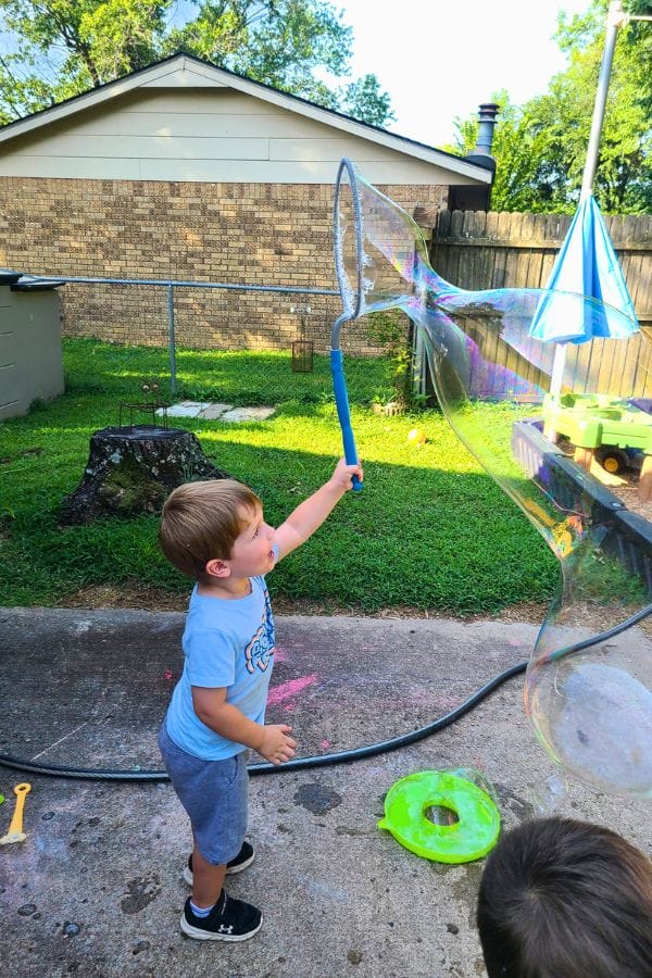 Bubble Science Experiment for Preschool-Little Sprouts Learning