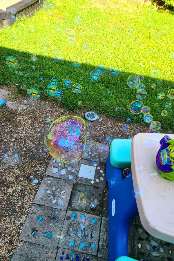 Bubble Science Experiment for Preschool-Little Sprouts Learning
