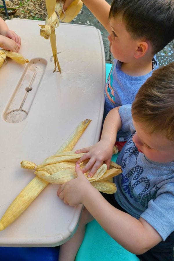 How to Make Corn Husk Dolls with Preschoolers