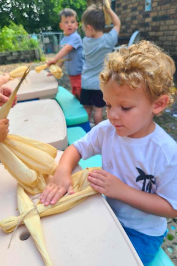 How to Make Corn Husk Dolls with Preschoolers